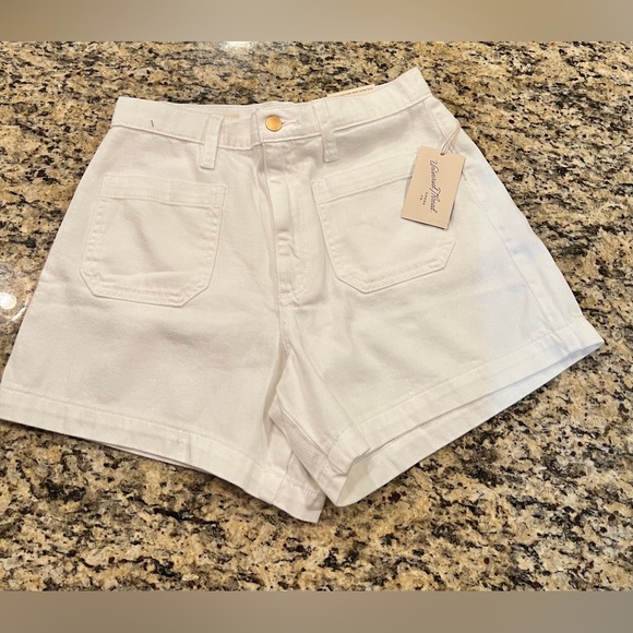 Universal Thread | Shorts | Universal Thread White Shorts | Poshmark